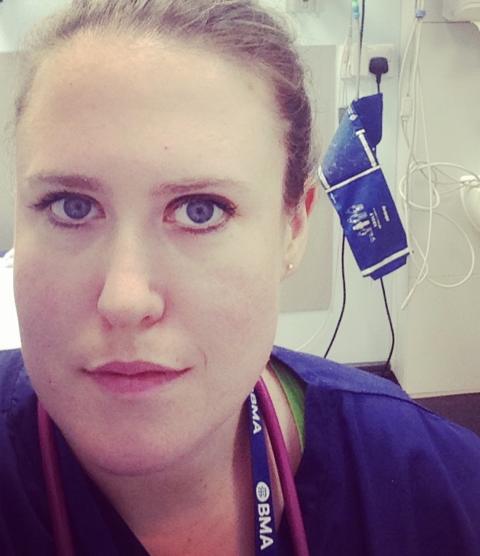 What exactly do junior doctors do? - BBC News