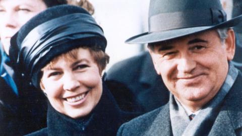 Mikhail Gorbachev: Remembering a warm-hearted and generous man - BBC News