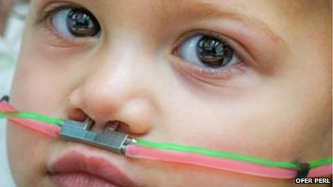 Sniffing could provide autism test - BBC News
