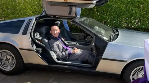 First Dates: Couple who met on TV show get married