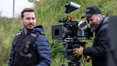 How technology is changing the craft of screenwriting - BBC News