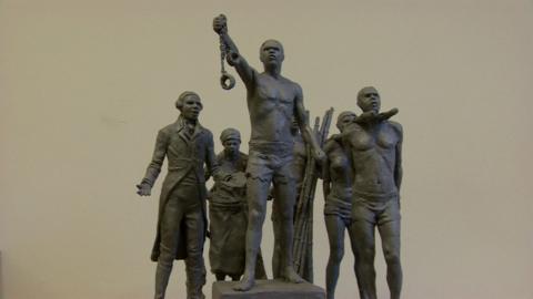 'Time running out' for London slavery memorial - BBC News