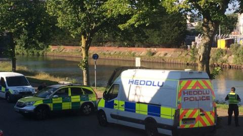 Police probe after baby's body found in River Taff, Cardiff - BBC News