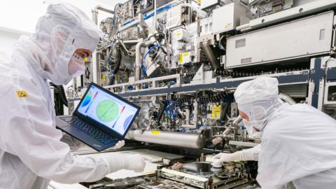 US-China chip war: ASML says China employee stole data - BBC News