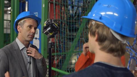 Click: How we made BBC's first fully 360-degree show - BBC News