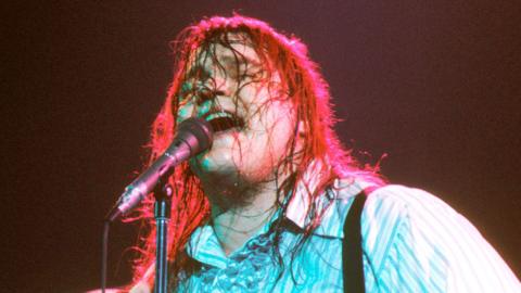 In pictures: Meat Loaf's life on and off stage - BBC News