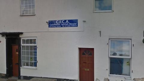 Colchester mosque: Man denies threatening call - BBC News