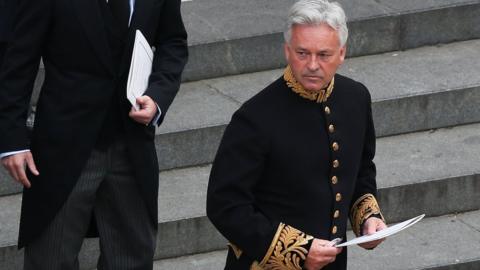 How civil servants kept the Privy Council's secrets - BBC News