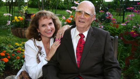 The flying fanatic who helped babies breathe - BBC News