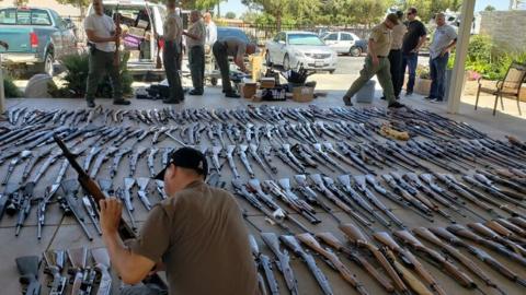 Convicted US felon arrested with more than 500 guns in California home ...