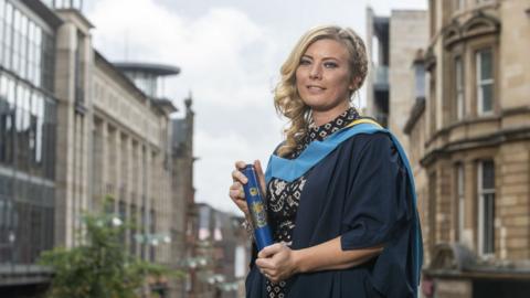 How I found success despite foetal alcohol spectrum disorder - BBC News