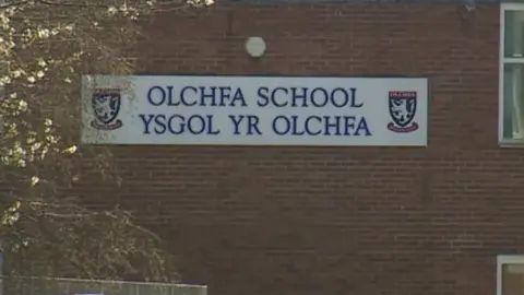 Olchfa Comp teacher 'shone laser at pupil's genitals'
