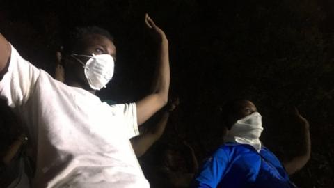 US police shootings: Protests spread with dozens of arrests - BBC News