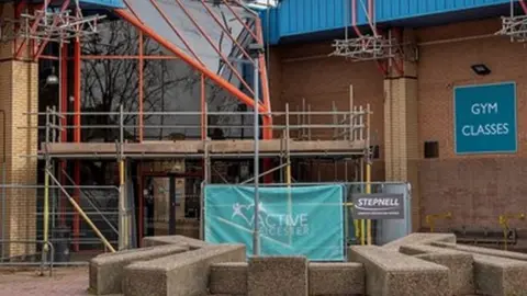 Aylestone: Work starts on leisure centre's solar conversion