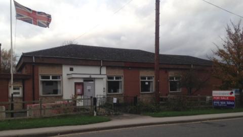 Batman fans asked to save real Gotham's building - BBC News