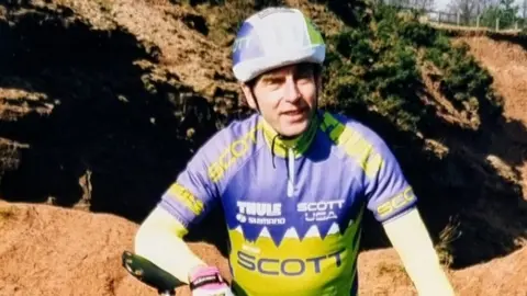 Mick Ives: Death of Coventry 'cycling legend' announced