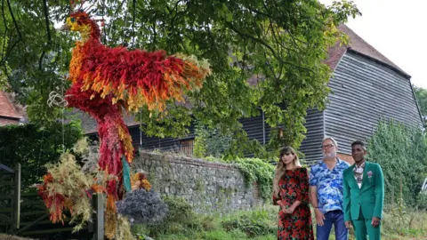 The Big Flower Fight: 'It sounds mad, it is mad'