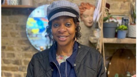 Covid pandemic: Four in 10 Londoners switch to hybrid work - data - BBC ...