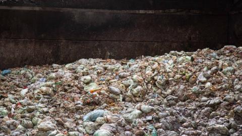 Recycling: Wales is top UK performer for over 10 years - BBC News