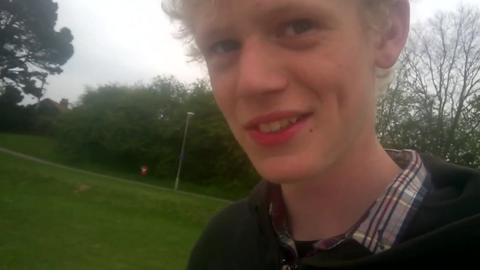 Fentanyl crisis: Is China a major source of illegal drugs? - BBC News