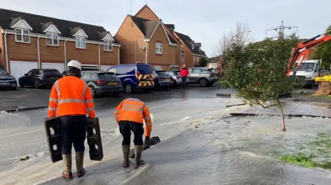 Burst water main closes Bedworth street