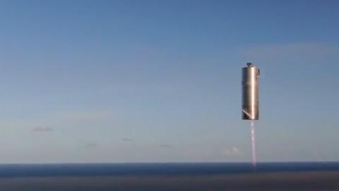 SpaceX: Musk's 'Mars ship' prototype aces 150m test flight - BBC News