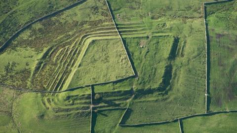 Historic England releases map based on 500,000 aerial pictures - BBC News