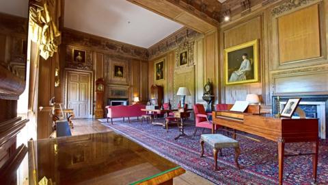 In pictures: Beningbrough Hall preserved via £2.3m revamp - BBC News