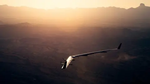 Facebook drone in successful test flight