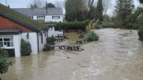 River Medway flooding: Defence measures installed in Kent villages ...