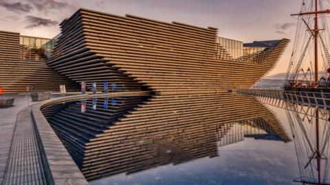 Dundee's V&A museum 'worth £75m a year' to Scottish economy - BBC News
