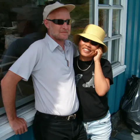 'Mushroom foraging saved me from my grief'