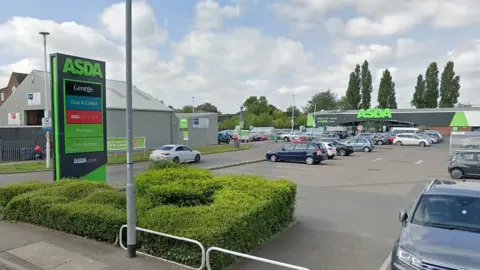 Asda workers in GMB vote to strike at Wisbech store