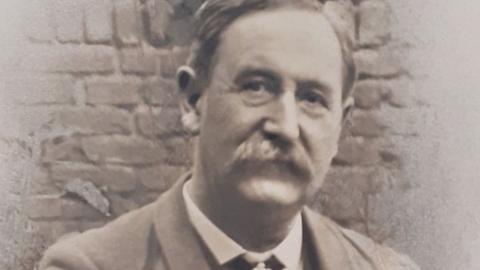 Jack the Ripper detective's unique private archive on show - BBC News