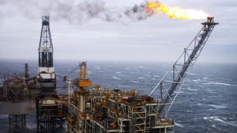 Nicola Sturgeon: Cambo oil field should not get green light - BBC News