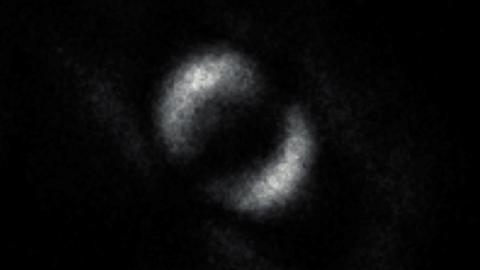 First image of Einstein's 'spooky' particle entanglement - BBC News