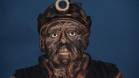 Coegnant Colliery, Maesteg, turned into 'tranquil' park - BBC News