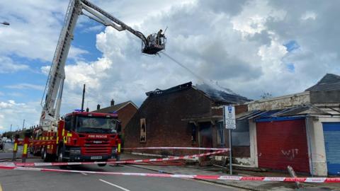 Great Bromley fire: Crews work to put out derelict building blaze - BBC ...