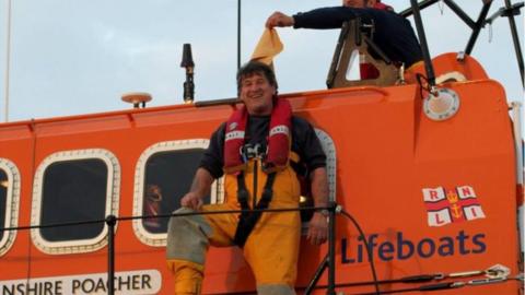 Skegness RNLI lifeboat volunteer gets medal for 30 years of service ...