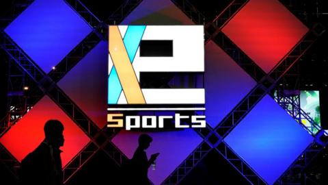 Overwatch's LGBT characters are 'educating' gamers - BBC News