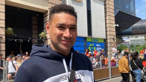 Luton Promotion Party: 'People from all walks of life turned up' - BBC News