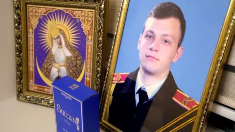 Ukraine war: How two mothers retrieved their dead sons from the battlefield
