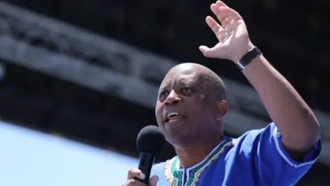 Herman Mashaba: Johannesburg's black mayor resigns over DA race row