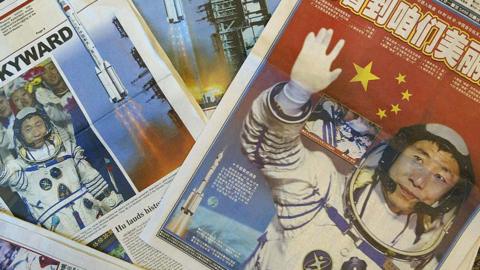 Chinese astronaut puzzled by 'knocking sound' in space - BBC News