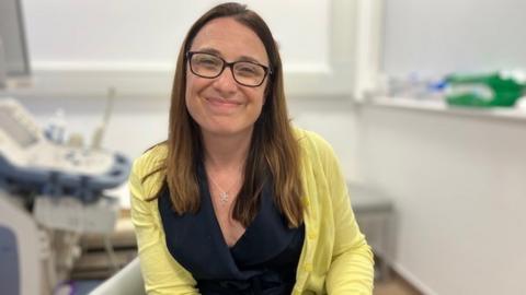 Bristol researchers recruit IVF couples in fertility study - BBC News
