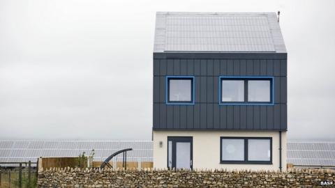 Designers create the 'impossible' zero-carbon house - BBC News