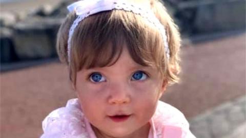 Star Hobson: The short life and death of a beloved toddler - BBC News