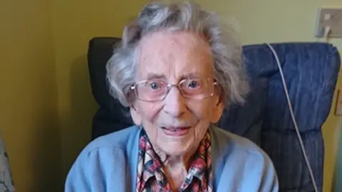 World War Two veteran Anne Robson dies aged 108