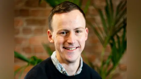 'I let 12 strangers give away £100k I inherited'