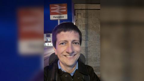 Derby-to-Cornwall bus explorer planning more epic adventures - BBC News